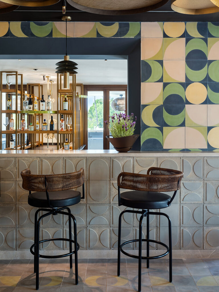 Saba Bar & Bodega - Kimpton Aysla